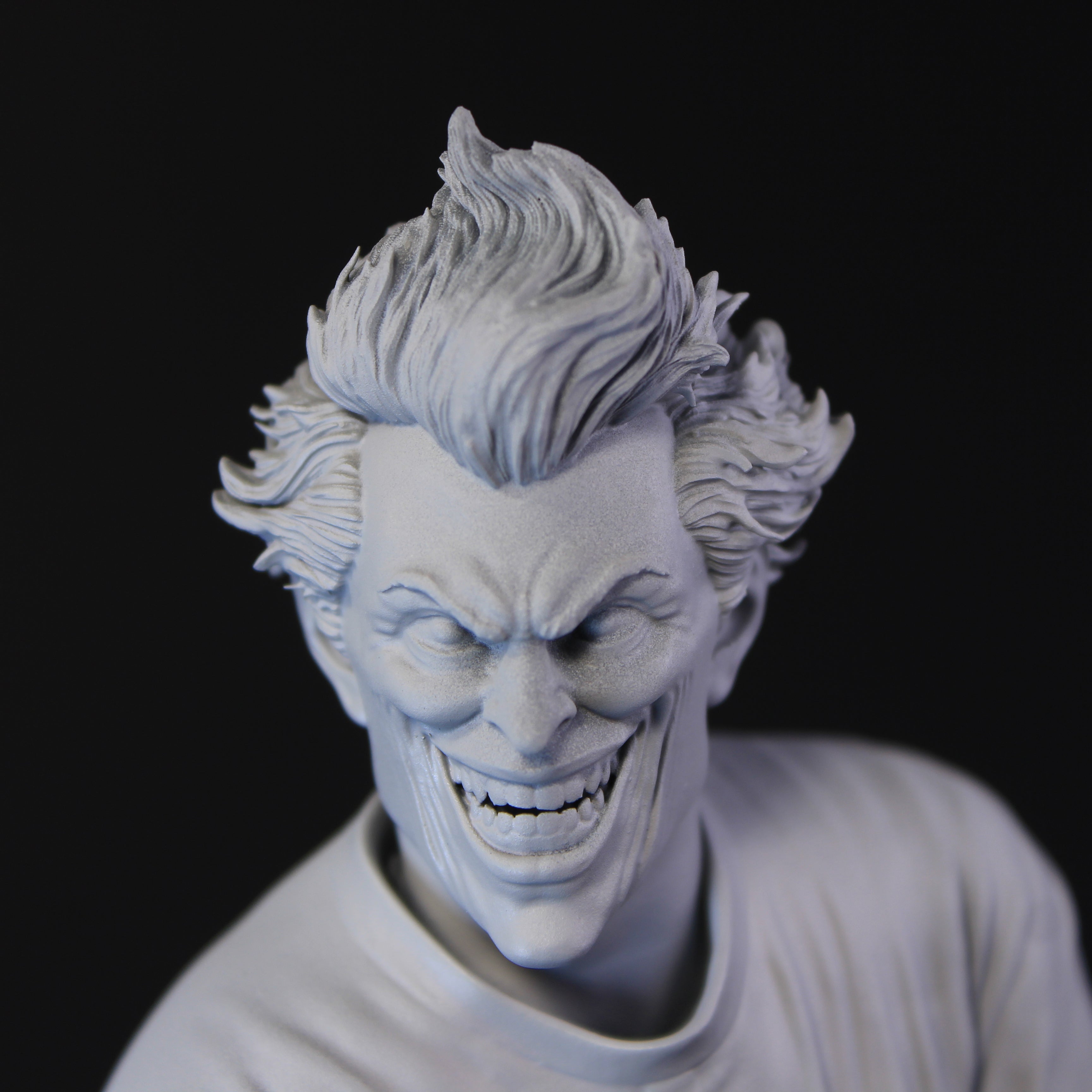 Gotham's Fearsome Crime Lord: The 3D-Printed Joker Bust - 200mm – Rise ...