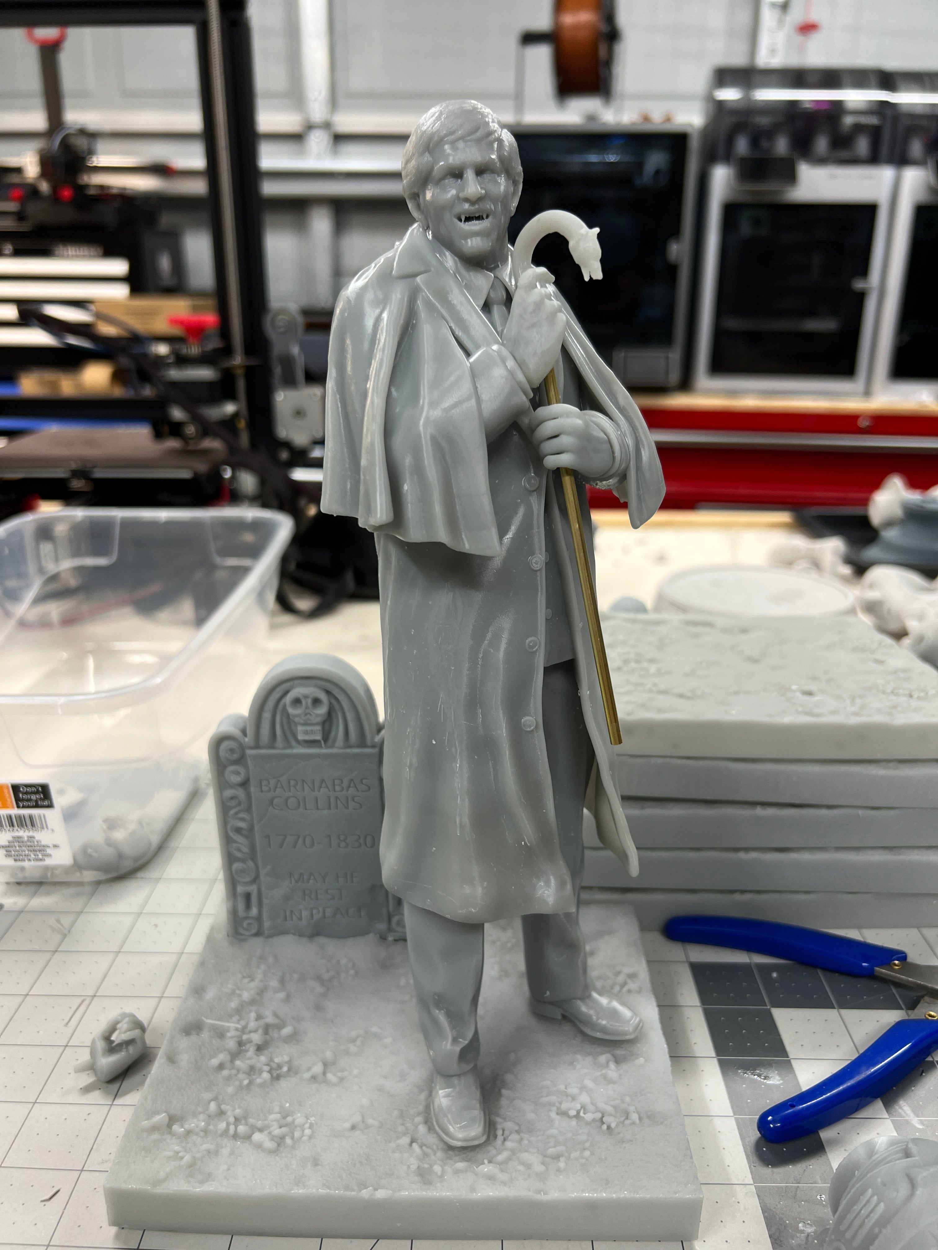 Dark Shadow Barnibus Collins Figure 1/6 – Rise 3D Builds